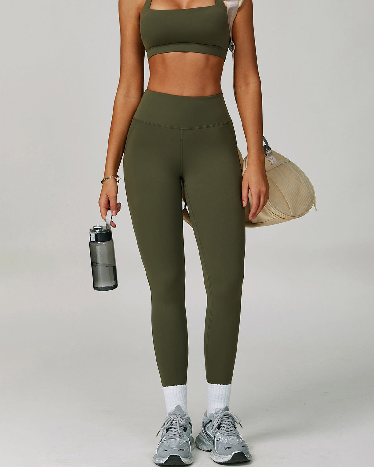 Mira Active Bra - Green – Amelia Activewear