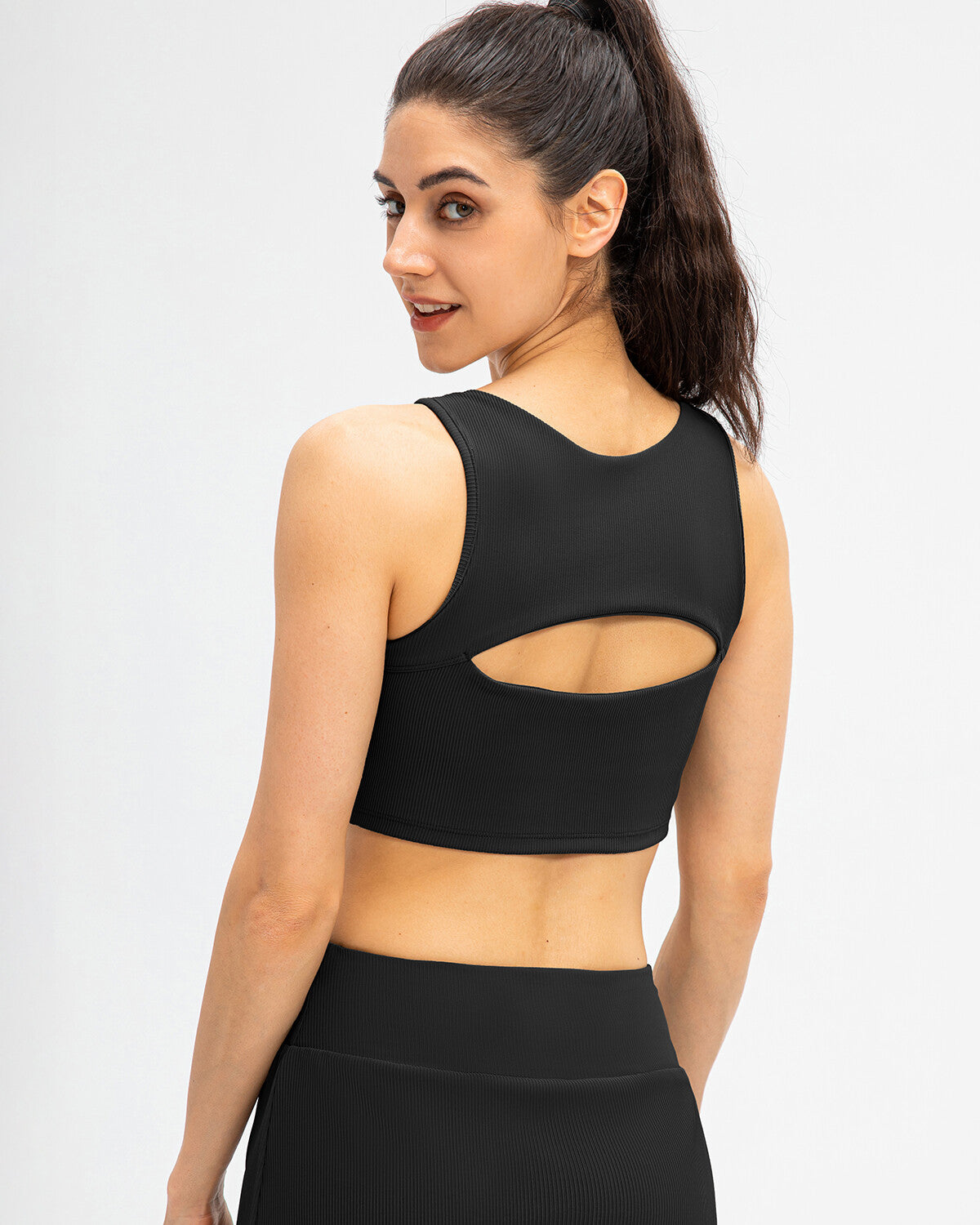 Lyla Sports Bra - Black – Amelia Activewear